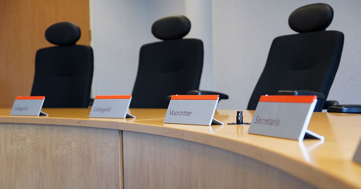 Geen handen schudden, hoe zit dat? | College voor de Rechten van de Mens